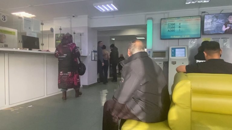 Региональный Минздрав пояснил, почему трудно записаться к врачам онлайн - НТС Иркутск